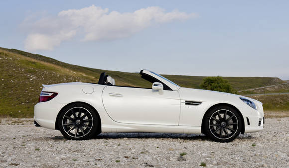 [라이벌 명차] BMW Z4 vs 메르세데스-벤츠 SLK