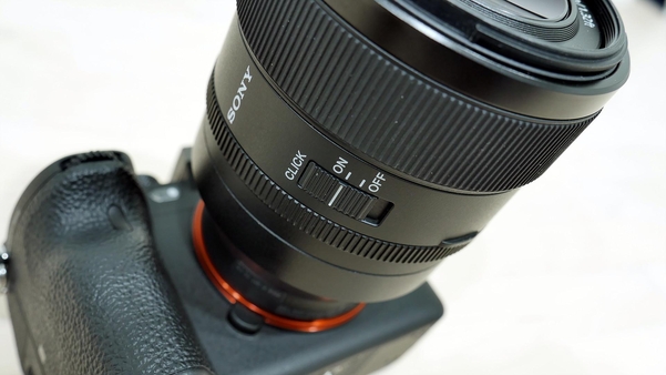 비싸지만, 성능 확실한 '소니 SEL50F12GM'