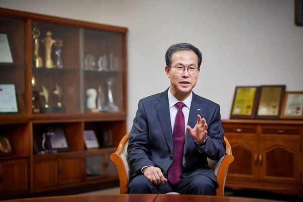 [2023 신년사] 방승찬 ETRI 원장 "AI·SW 등 핵심전략·원천기술 확보 주력"