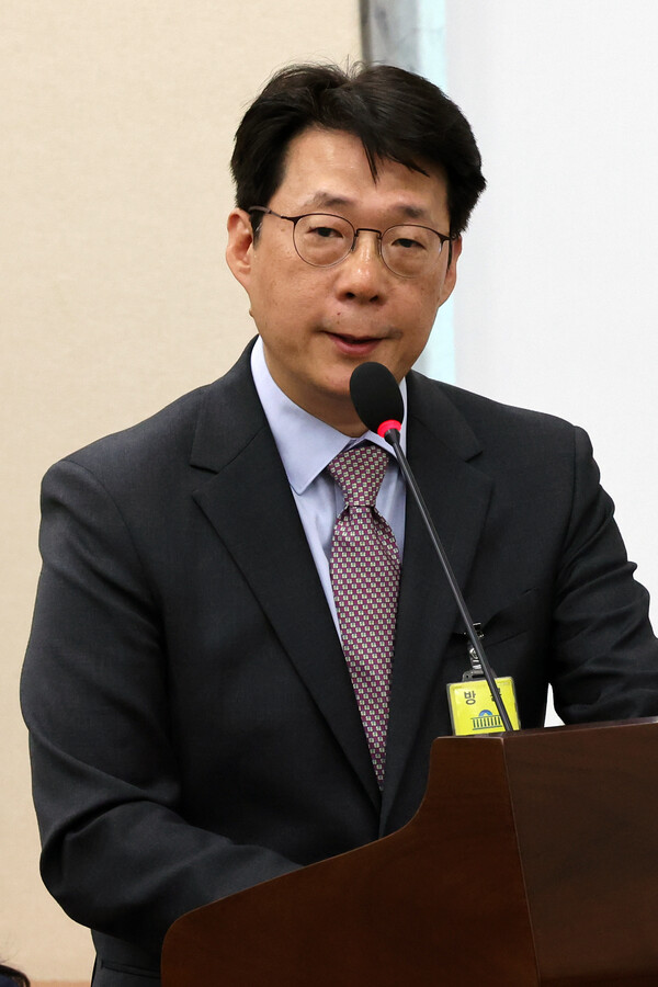 Hyundai Card Criticized for High Apple Pay Fees at Parliamentary Audit