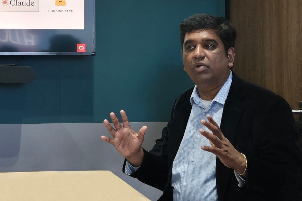 쿠마르 라자마니 오라클 부사장 “자율운영 데이터베이스, AI로 가치 높여” [인터뷰]