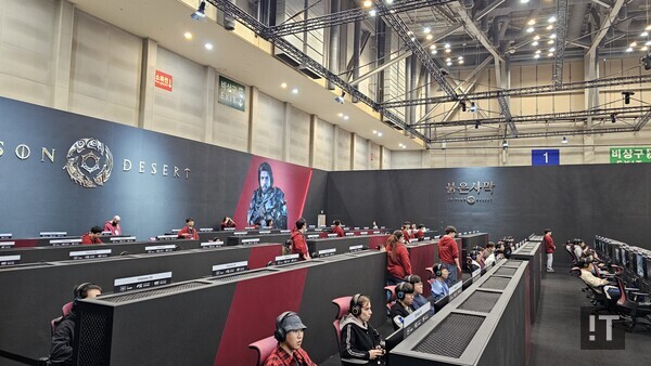 펄어비스 야심작 ‘붉은사막’ 보러 몰린 인파 [지스타 2024]