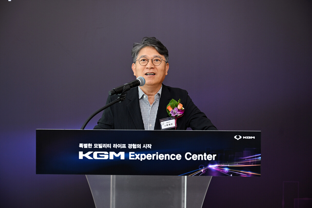 12년만에 최저 판매 KGM, 中 BYD 기술도입 나서