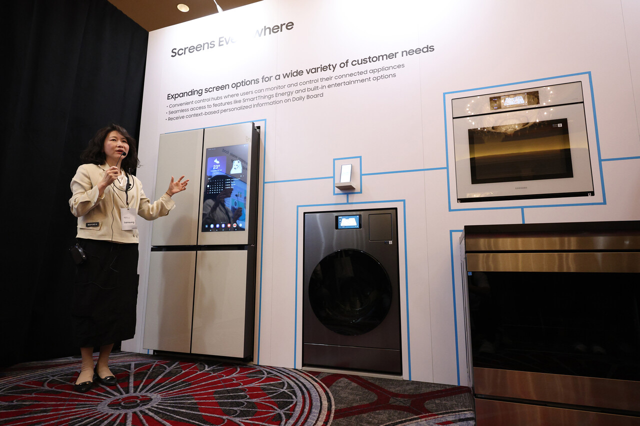 "Samsung's AI Assistant Bixby: From Overlooked to Essential"