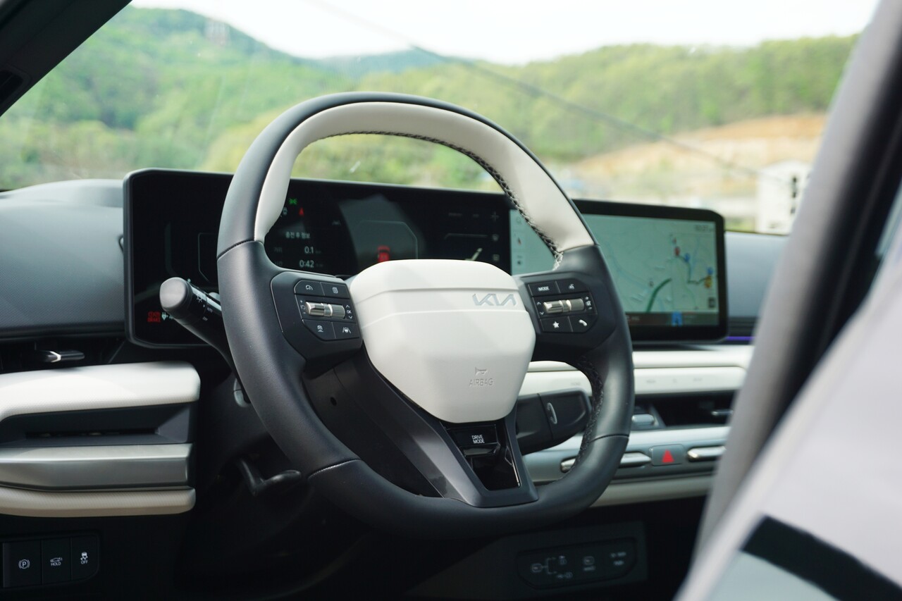 Perfect Harmony of Efficiency, Performance, and Features — Kia EV4 Test ...