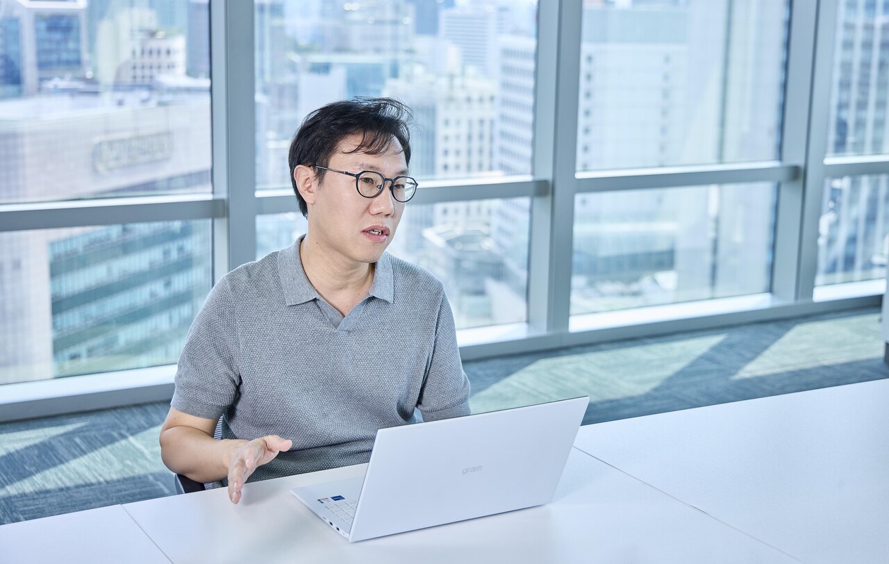 B2C·B2B 동시에 겨냥…SKT ‘글로벌급 AI 모델’ 도전 [AI 2025]