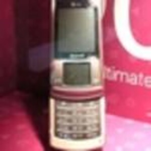 [WIS 2008] 독특한 듀얼 액정의 삼성전자 SOUL 폰